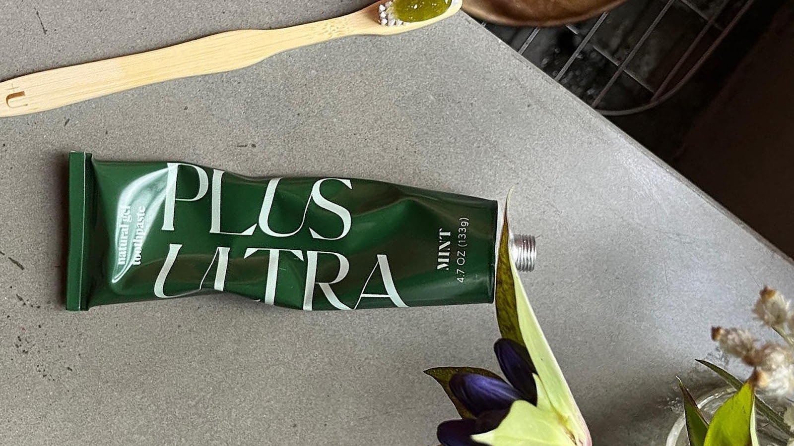 Safest Way To Whiten Teeth – PLUS ULTRA
